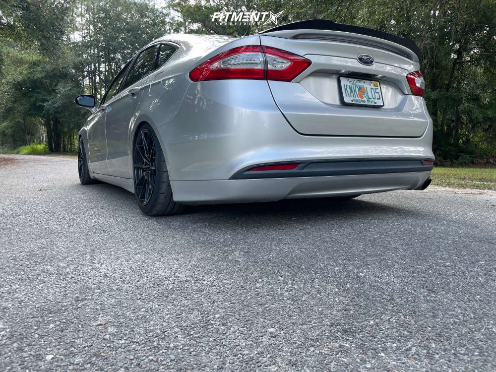 2014 Ford Fusion SE with 18x8.5 XXR 567 and Firestone 235x40 on ...