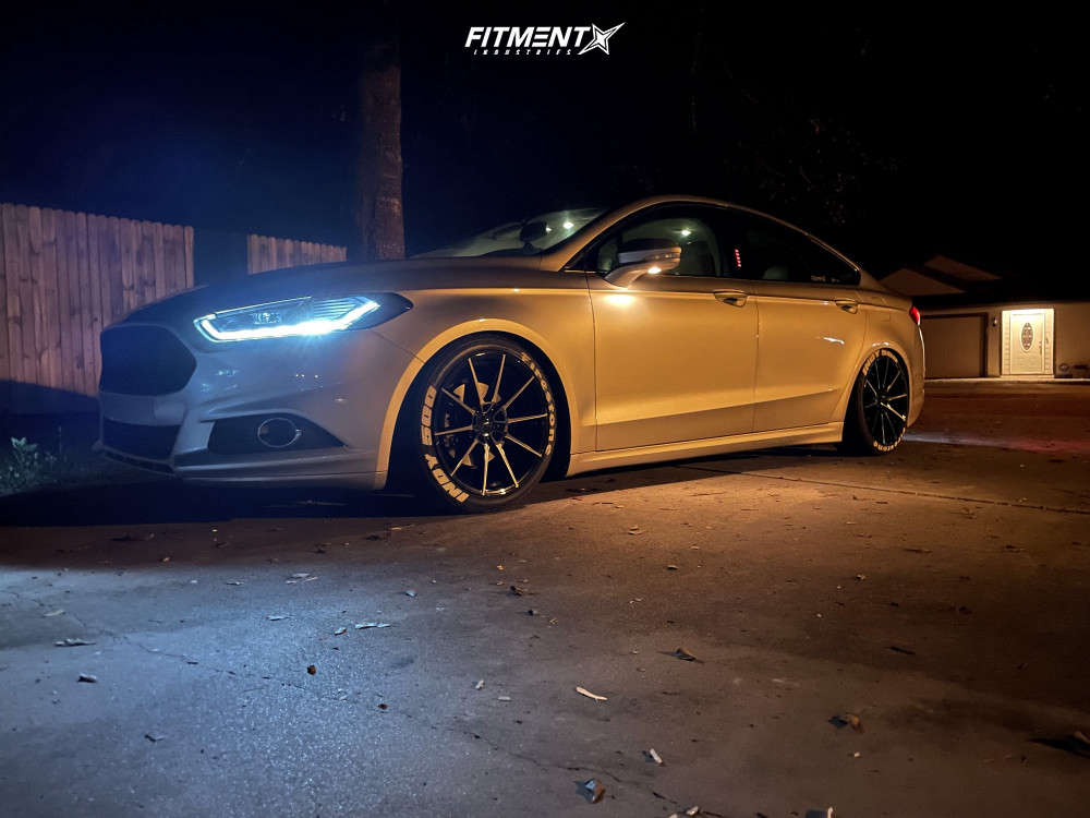 2014 Ford Fusion SE with 18x8.5 XXR 567 and Firestone 235x40 on ...