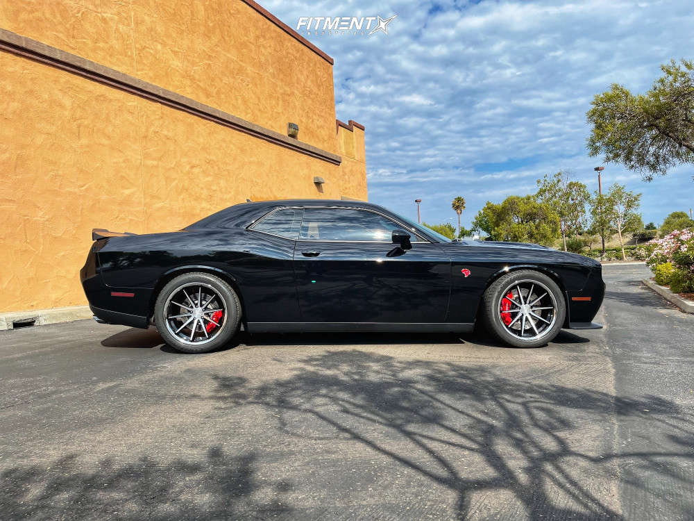 2016 Dodge Challenger SRT Hellcat with 20x9 Ferrada FR4 and Continental ...