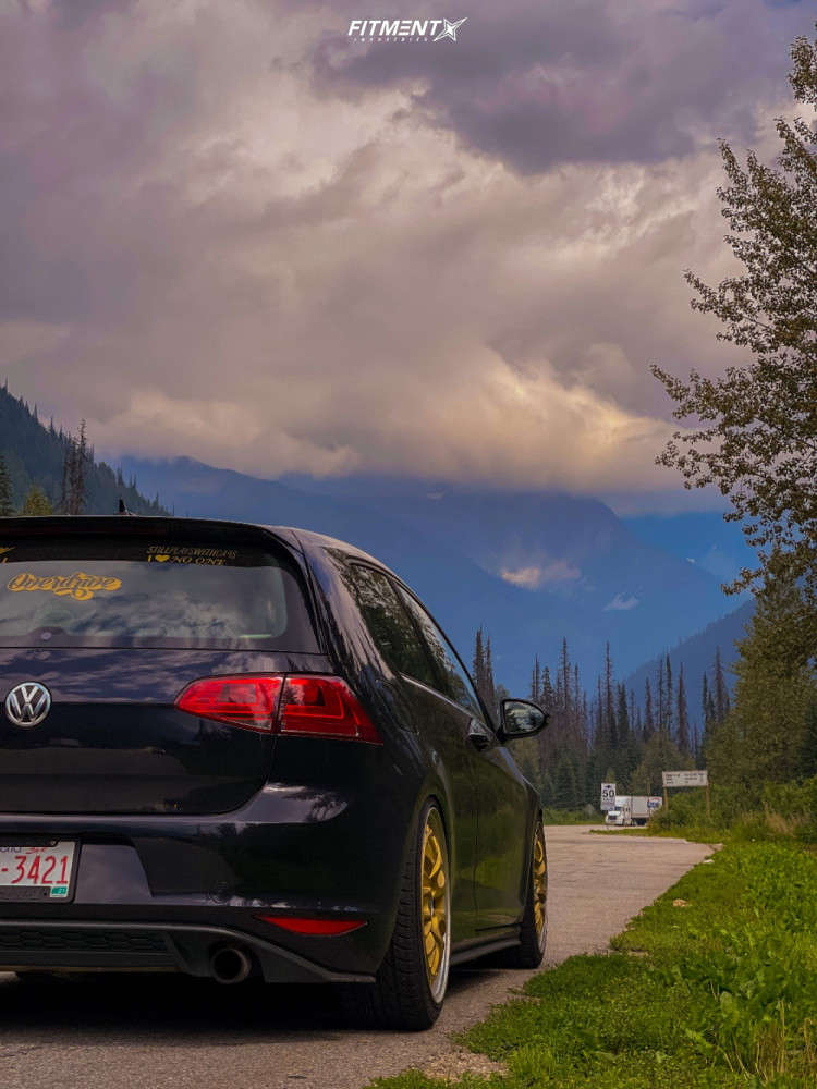 2015 Volkswagen GTI SE with 18x8.5 Rotiform Forged Lsr and Altenzo ...