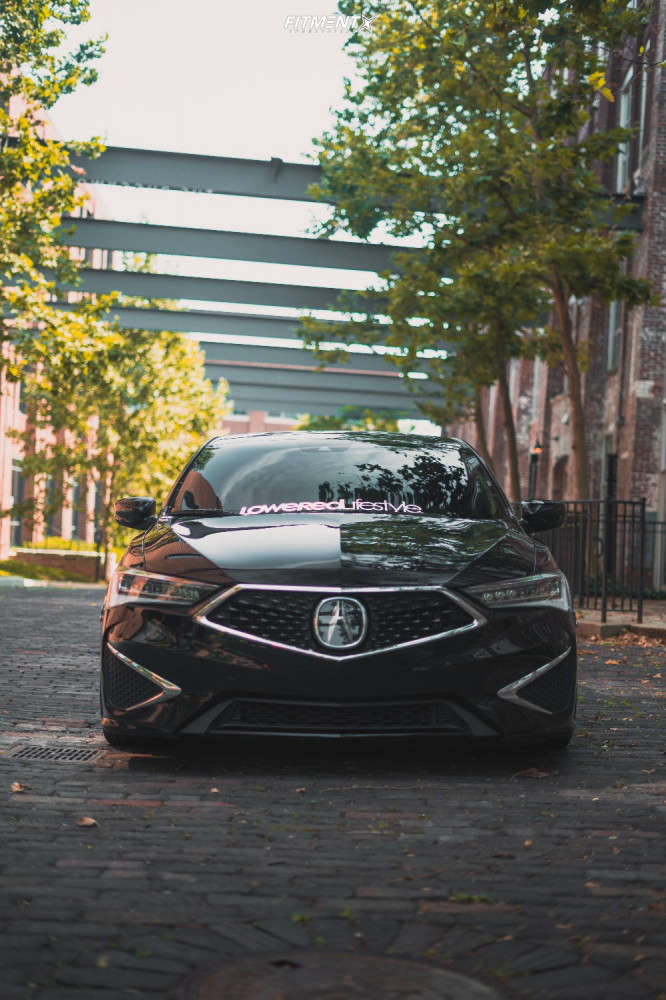2020 Acura ILX Base with 18x8.5 ESR Sr07 and Kenda 225x40 on Lowering ...