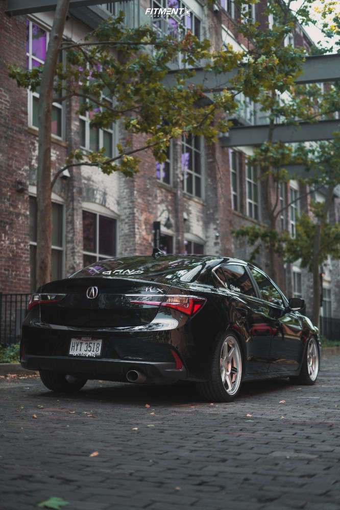 2020 Acura ILX Base with 18x8.5 ESR Sr07 and Kenda 225x40 on Lowering ...
