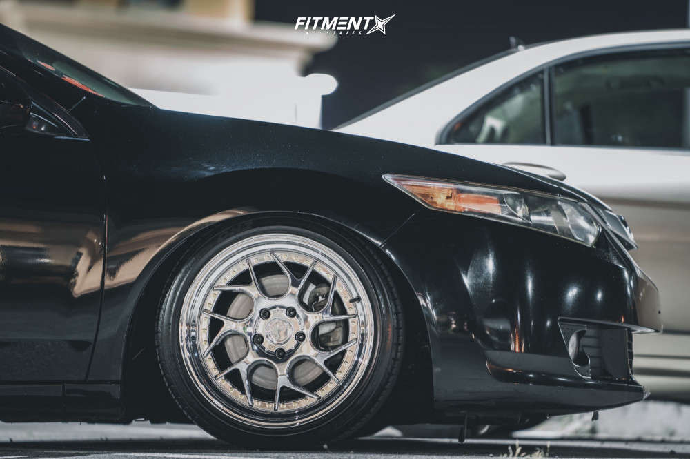 2009 Acura TSX Base with 18x9.5 Aodhan Ds01 and Delinte 225x45 on ...