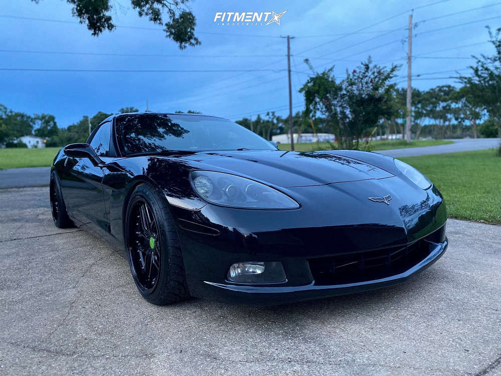 2008 Chevrolet Corvette Base with 18x9.5 ESR Cs15 and Federal 235x45 on ...