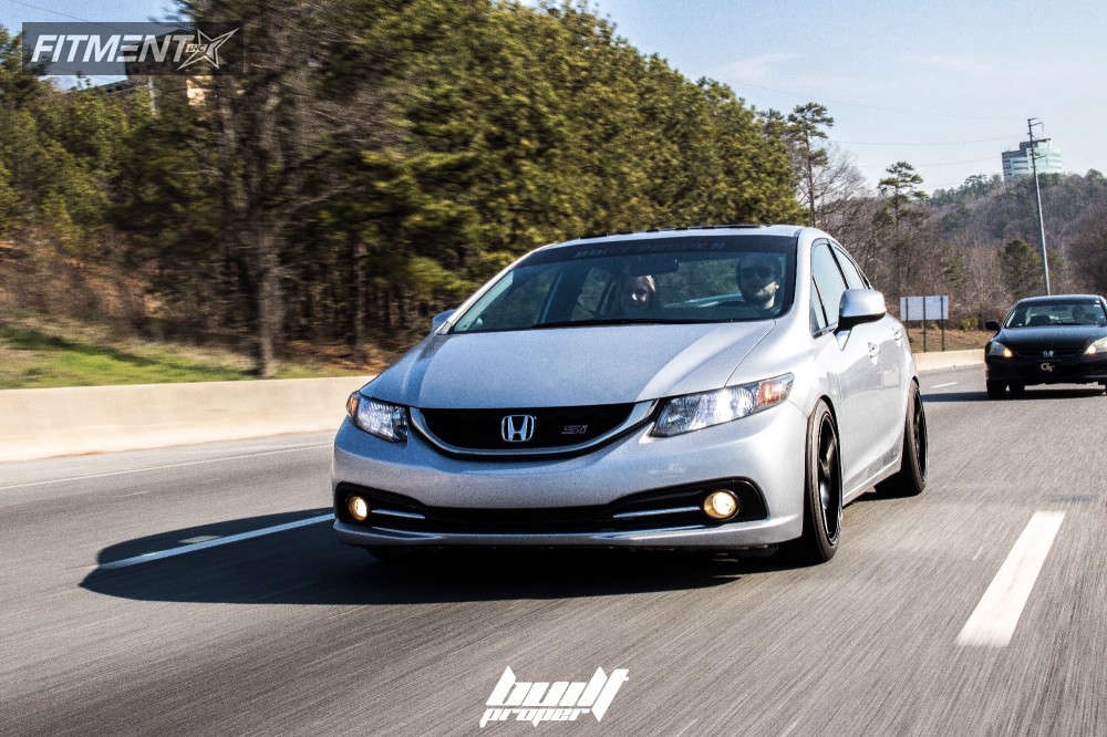 2013 Honda Civic Si with 17x9 Ambit RE02 and Nankang 235x40 on ...