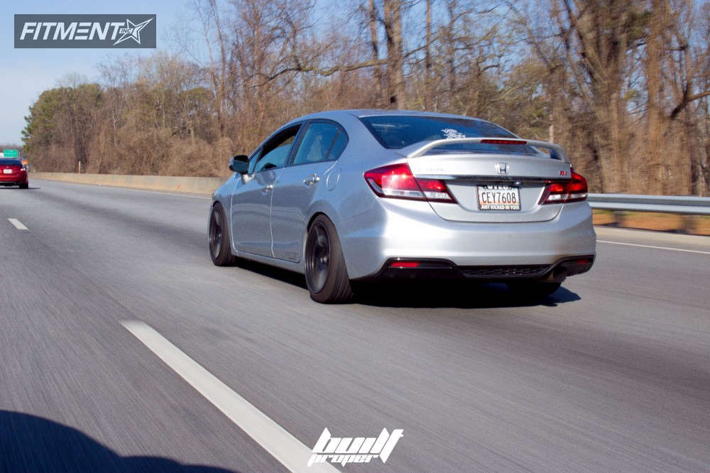 2013 Honda Civic Si with 17x9 Ambit RE02 and Nankang 235x40 on ...