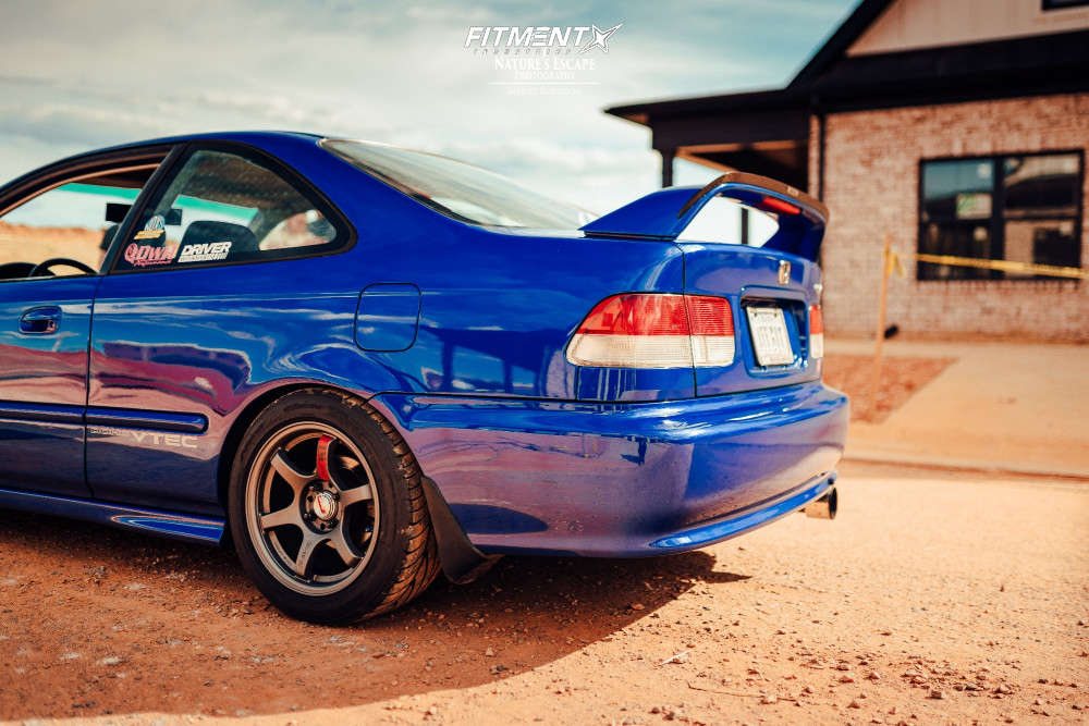 2000 Honda Civic Si with 15x8 Gram Lights 57dr and Nitto 205x50 on ...