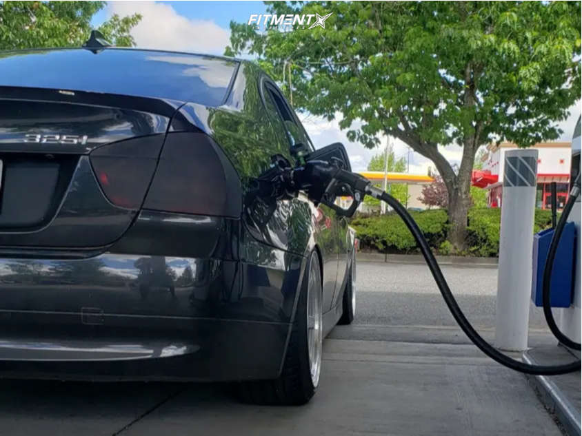 2006 BMW 325i Base with 18x9.5 ESR AP6 and Michelin 225x40 on Coilovers ...