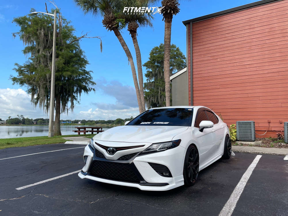 2018 Toyota Camry SE with 20x9 Niche Invert and Achilles 235x35 on ...