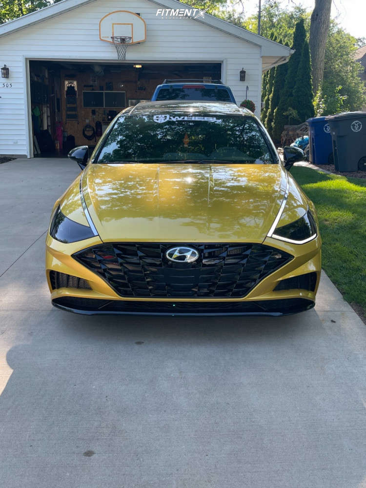 2020 Hyundai Sonata SEL Plus with 19x8.5 Ground Force Gf7 and Velozza ...