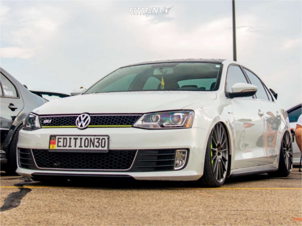 2014 Volkswagen Jetta GLI with 19x8.5 HRE FlowForm Ff15 and Delinte ...