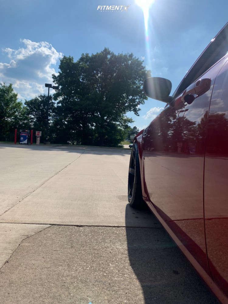 2005 Dodge Magnum RT Rwd 4dr Wagon (5.7L 8cyl 5A) with 20x9.5 Voxx ...