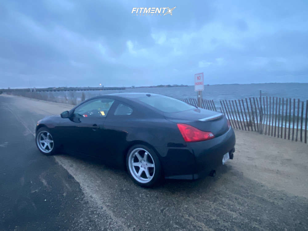2009 INFINITI G37 X with 18x9.5 ESR SR07 and Uniroyal 225x50 on ...