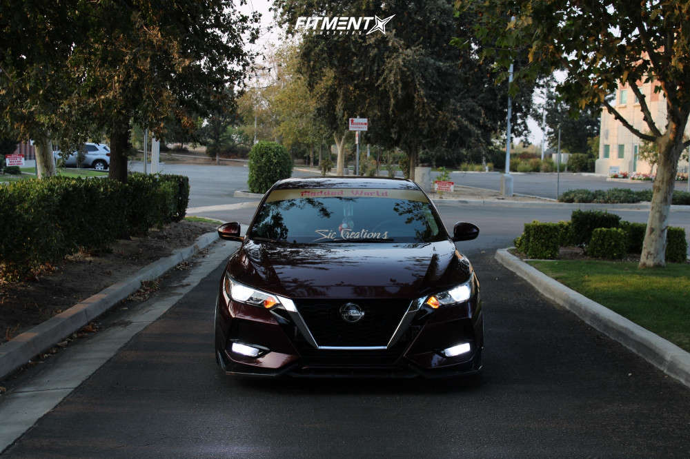 2021 Nissan Sentra SV with 18x8 Aodhan Ds05 and Federal 215x40 on ...