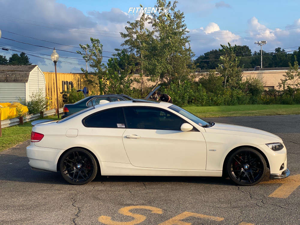 2008 BMW 335xi Base with 19x8.5 Curva C300 and Michelin 235x35 on Stock ...