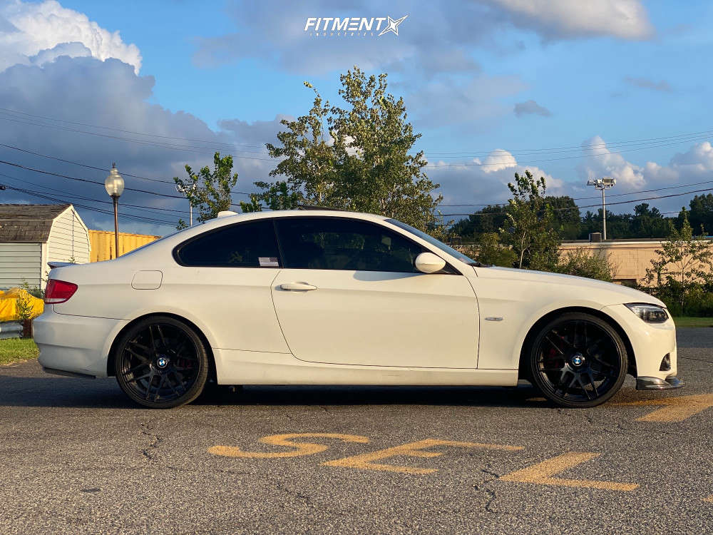 2008 BMW 335xi Base with 19x8.5 Curva C300 and Michelin 235x35 on Stock ...