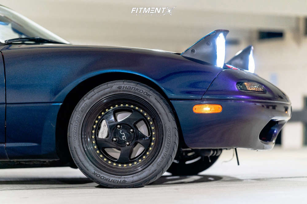 1992 Mazda MX-5 Miata Base with 15x8 JNC Jnc034 and Hankook 245x40 on ...