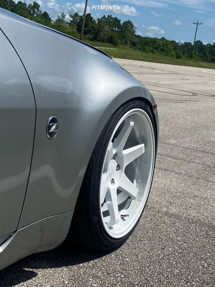 2005 Nissan 350Z 35th Anniversary Edition with 19x10.5 ESR Sr07 and ...