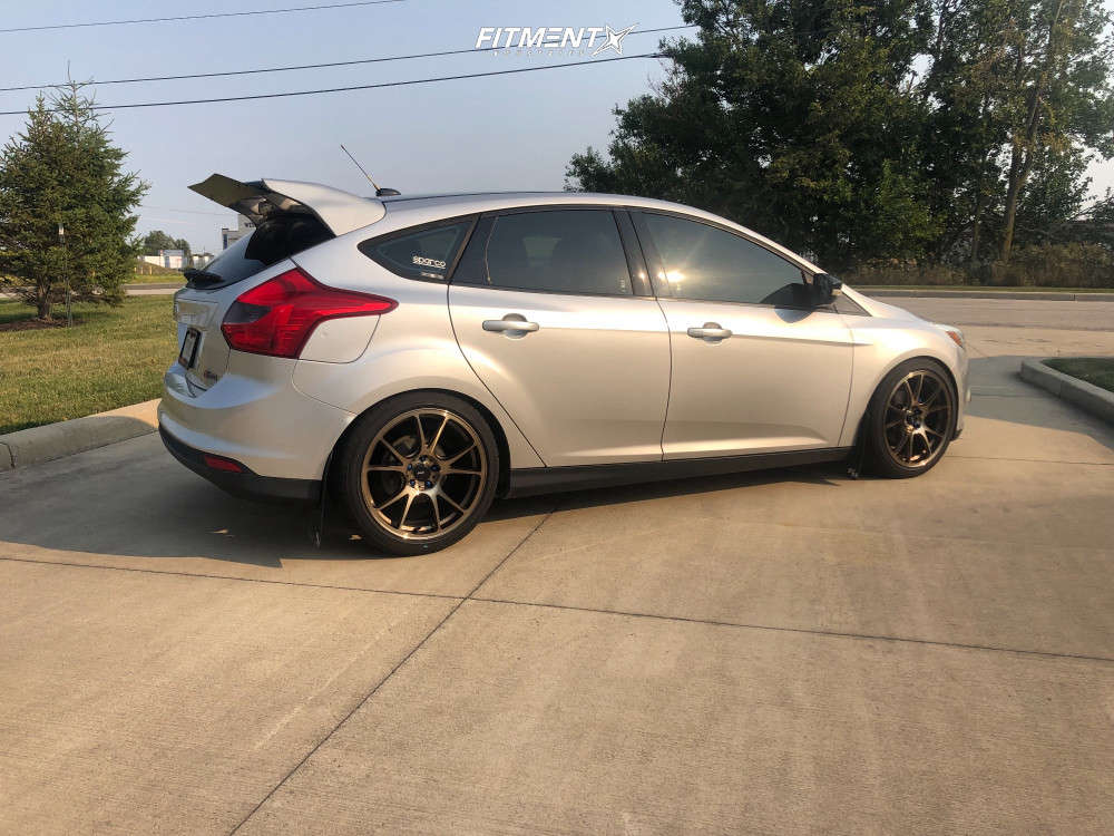2014 Ford Focus SE with 18x9 Konig Freeform and Vercelli 235x40 on ...