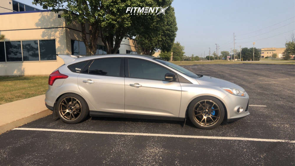 2014 Ford Focus SE with 18x9 Konig Freeform and Vercelli 235x40 on ...