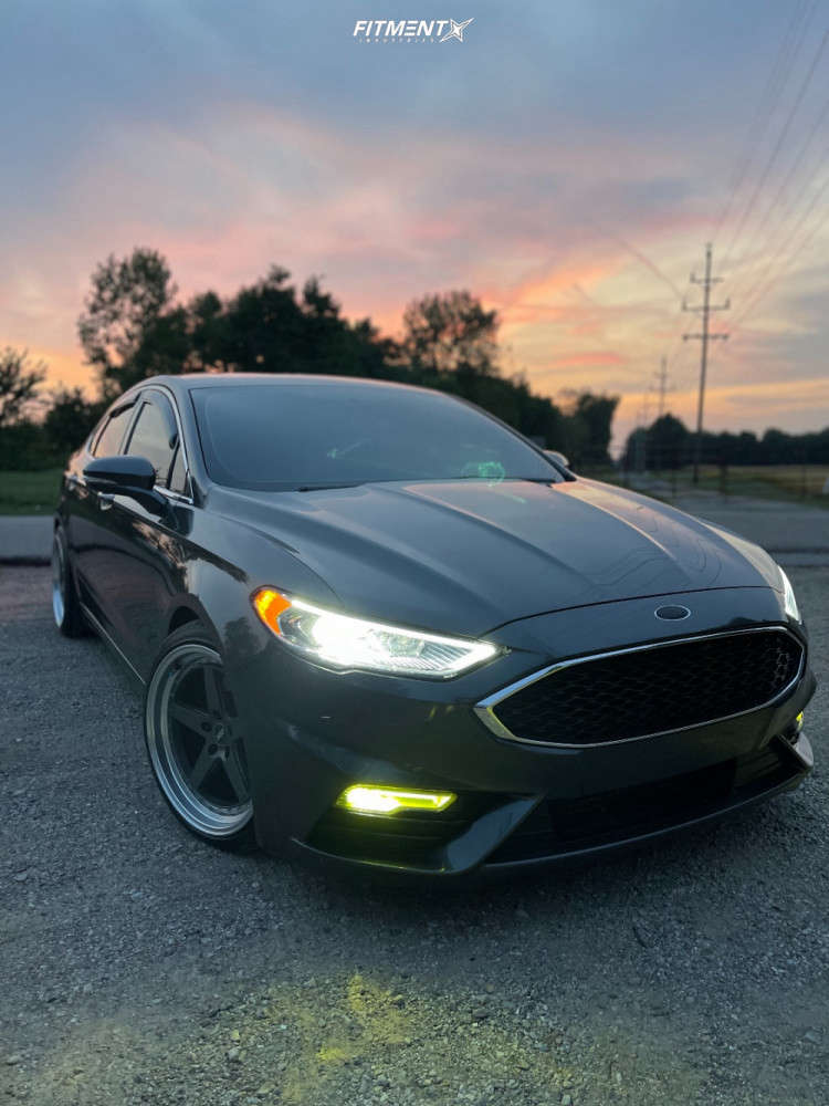 2017 Ford Fusion Sport with 19x9.5 ESR Cs5 and Hankook 245x35 on ...