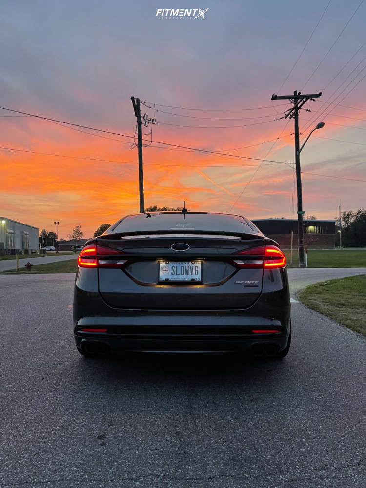 2017 Ford Fusion Sport with 19x9.5 ESR Cs5 and Hankook 245x35 on ...