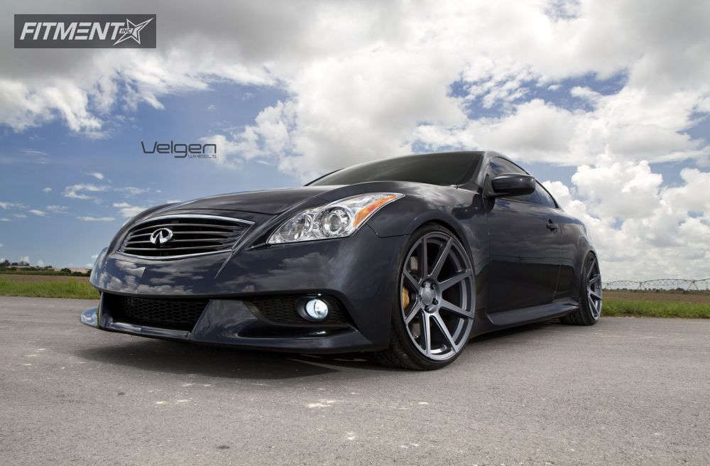 2011 INFINITI G37 Journey with 20x10.5 Velgen VMB8 and Hankook 255x30 ...