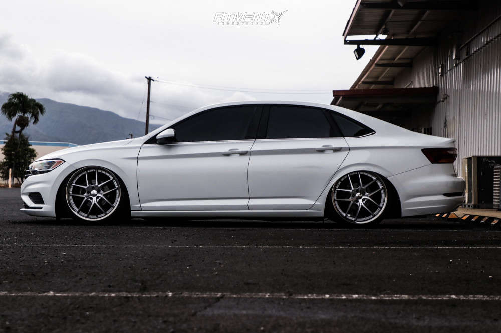 2019 Volkswagen Jetta S with 20x8.5 XIX X61 and Saffiro 225x35 on Air ...