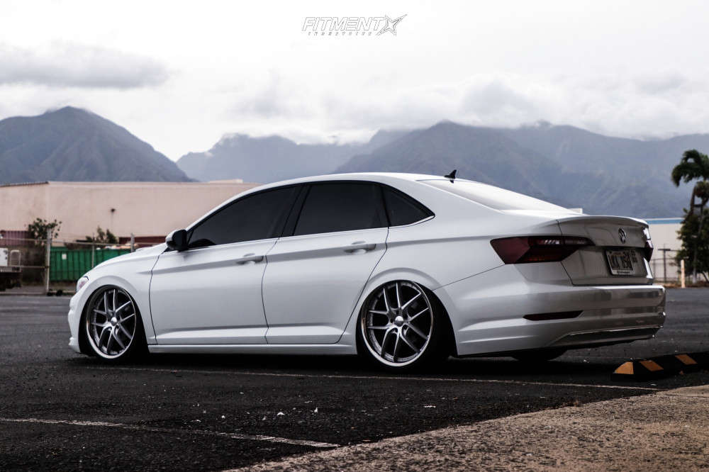 2019 Volkswagen Jetta S with 20x8.5 XIX X61 and Saffiro 225x35 on Air ...