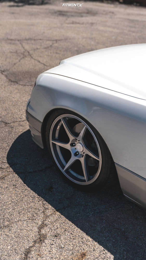 1997 Lexus LS400 Base with 18x9.5 Anovia Titan and Federal 265x35 on ...