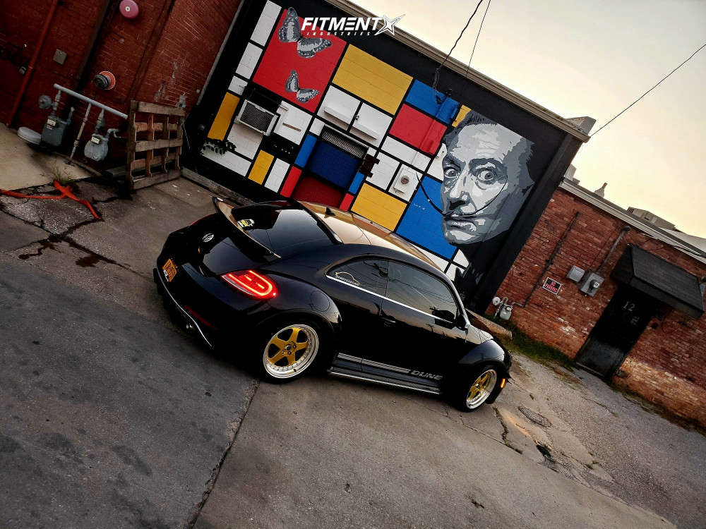 2016 Volkswagen Beetle Dune with 18x9.5 JNC Jnc010 and Federal 245x40 ...