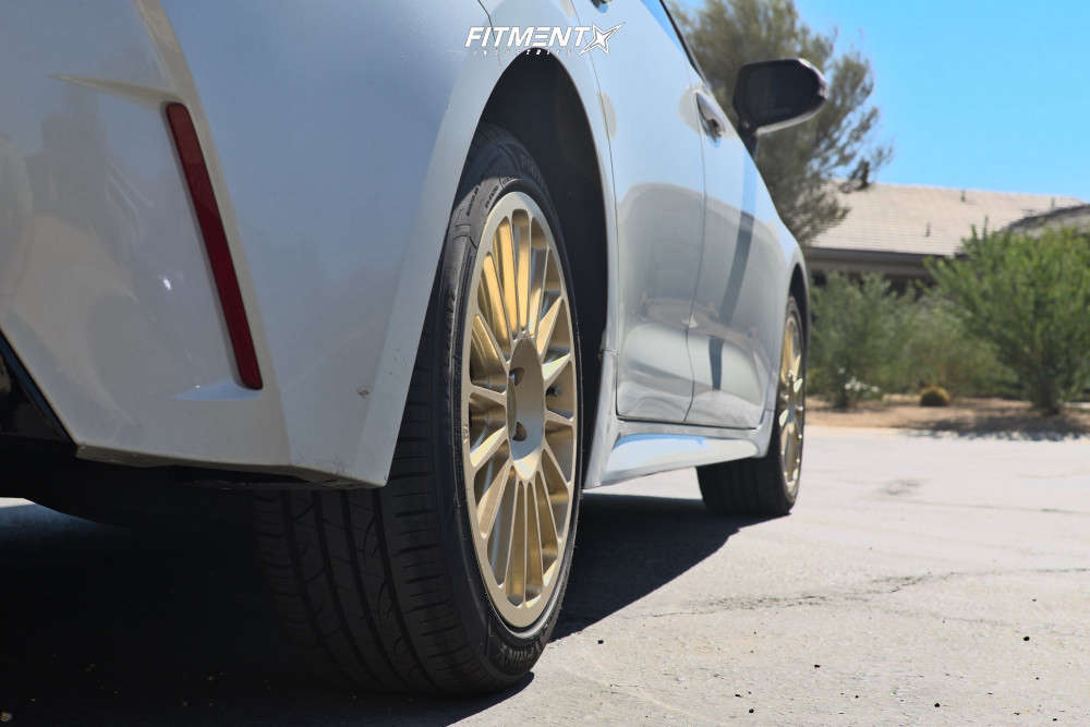 2019 Toyota Corolla SE with 17x7.5 Motegi Mr141 and Prinx 215x45 on ...