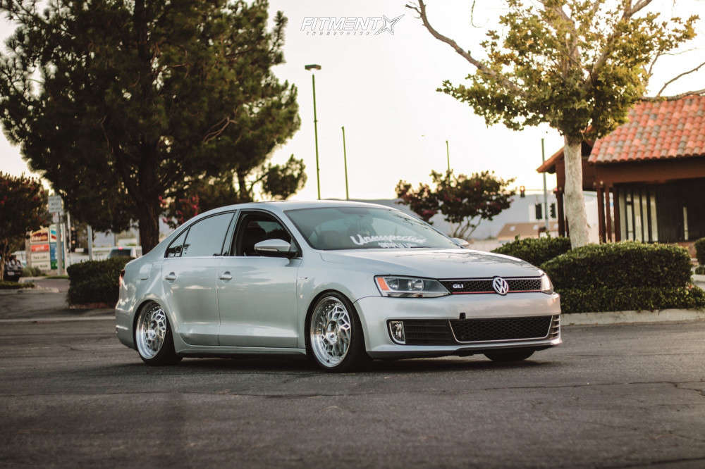 2014 Volkswagen Jetta GLI with 18x8.5 Regen5 R32 and Westlake 215x35 on ...
