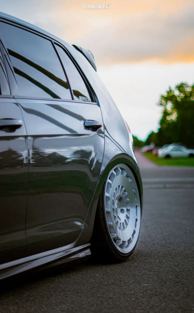 2016 Volkswagen Golf Trendline with 18x8.5 Rotiform Ccv and Rovelo ...