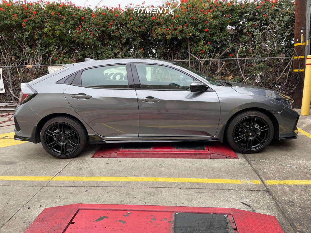 2020 Honda Civic Sport with 18x8.5 Enkei Tsr-6 and Continental 235x40 ...