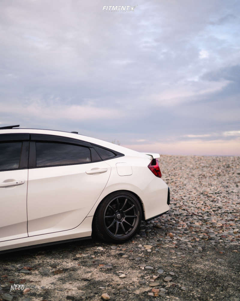 2020 Honda Civic Si with 18x9.5 Superspeed Rf03rr and Atrezzo 235x40 on ...