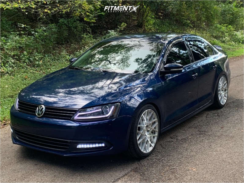 2014 Volkswagen Jetta SE with 18x8.5 Rotiform Blq and Lexani 235x40 on ...