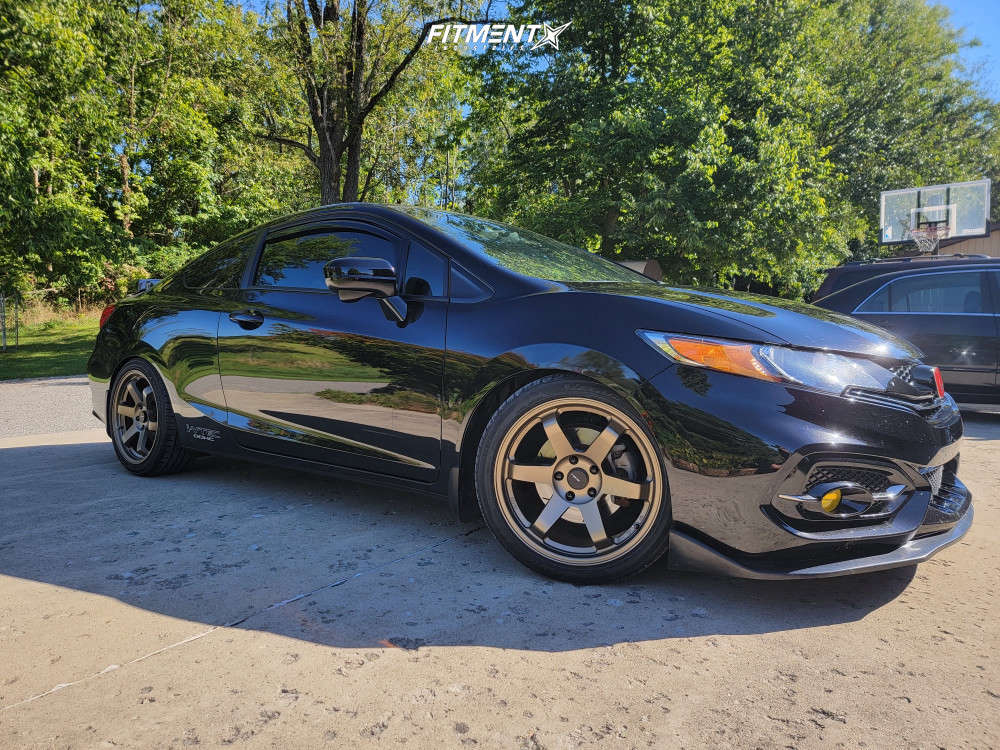2014 Honda Civic Si with 18x8.5 AVID1 AV6 and Lexani 235x40 on ...
