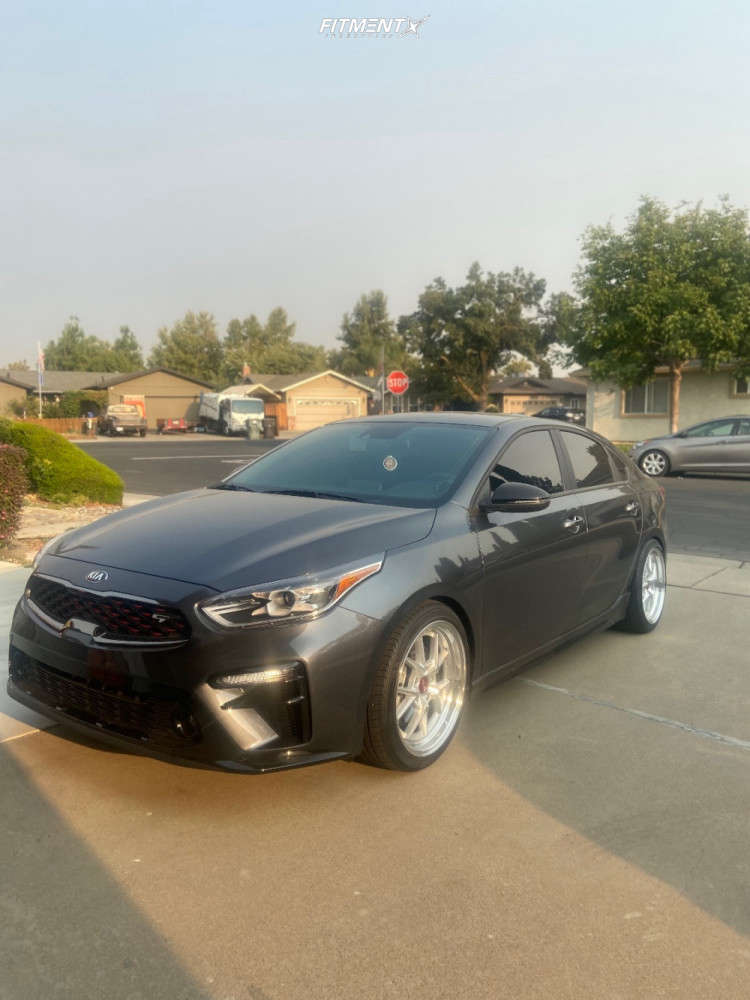 2021 Kia Forte GT with 18x8.5 F1R F105 and Kumho 225x40 on Lowering ...