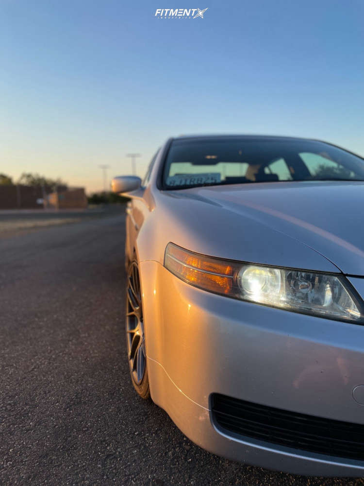 2004 Acura TL Base with 18x8.5 Aodhan Ah-x and Federal 225x40 on ...