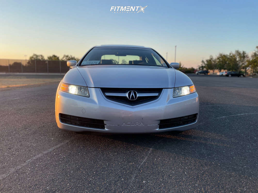 2004 Acura TL Base with 18x8.5 Aodhan Ah-x and Federal 225x40 on ...