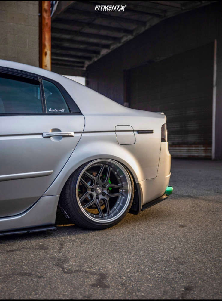 2006 Acura TL Base with 18x10.5 ESR Cs15 and Vercelli 225x40 on Air ...