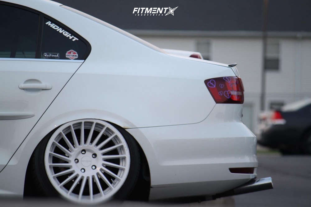 2017 Volkswagen Jetta S with 18x9.5 Rotiform Ind-t and Achilles 225x40 ...