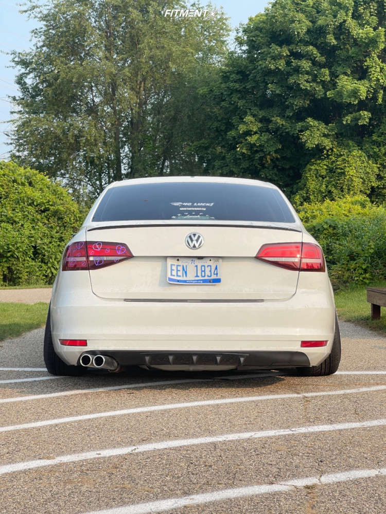 2017 Volkswagen Jetta S with 18x9.5 Rotiform Ind-t and Achilles 225x40 ...