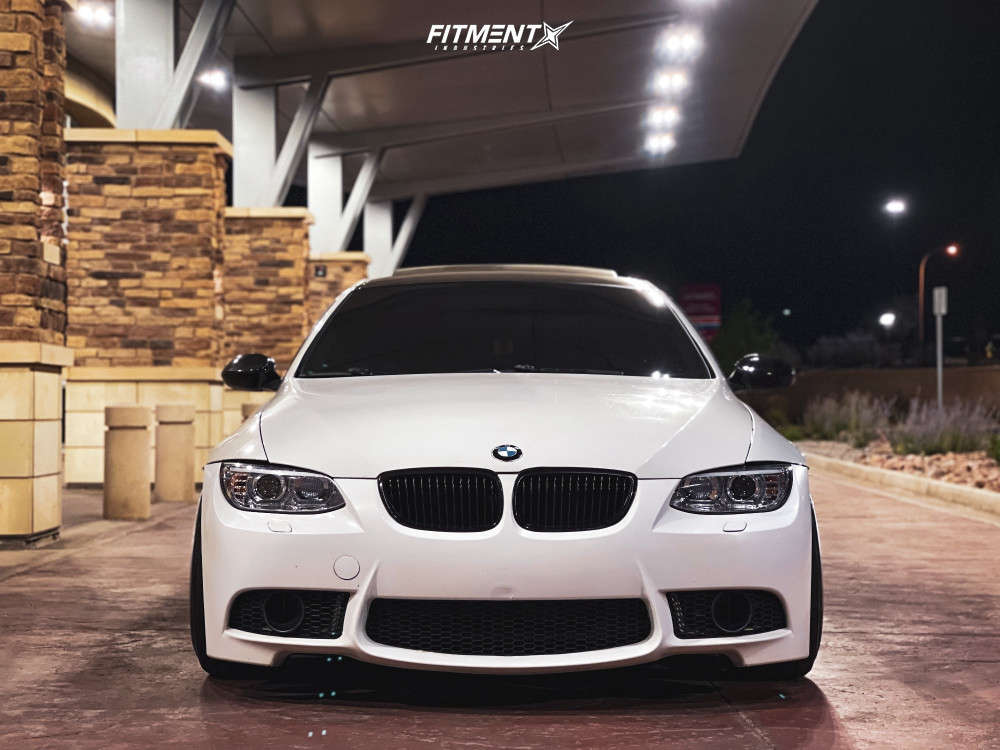 2008 BMW 335i Base with 18x9.5 ESR Cr5 and Kumho 225x40 on Coilovers ...