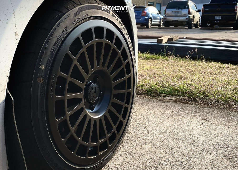 2016 Ford Focus ST with 18x8.5 Fifteen52 Integrale and Firestone 235x40 ...