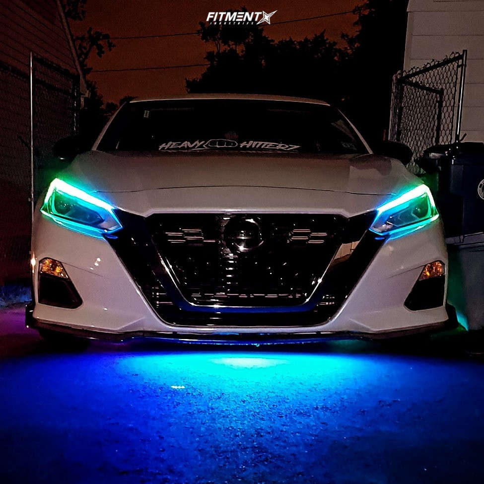2019 Nissan Altima SR with 19x8.5 Vors Vr8 and Lancaster 235x40 on ...