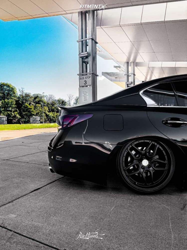 2014 INFINITI Q50 Base with 19x8.5 ESR Cs15 and Achilles 215x35 on Air ...