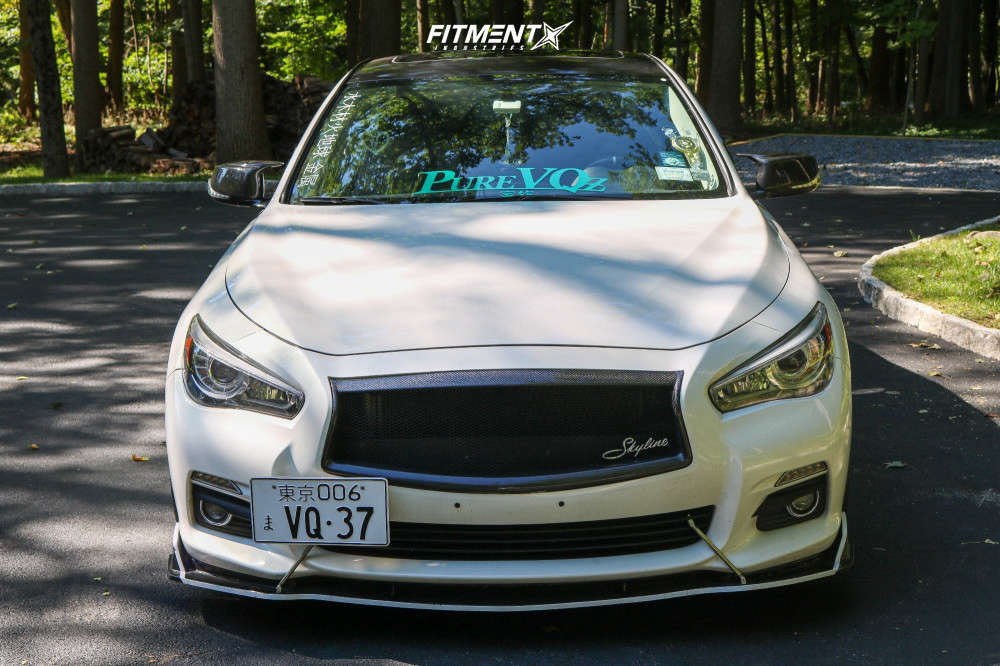 2015 INFINITI Q50 Premium with 19x9.5 ESR Cs5 and Michelin 245x40 on ...