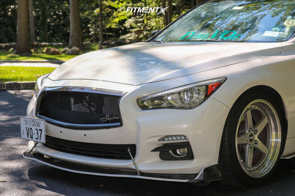 2015 INFINITI Q50 Premium with 19x9.5 ESR Cs5 and Michelin 245x40 on ...